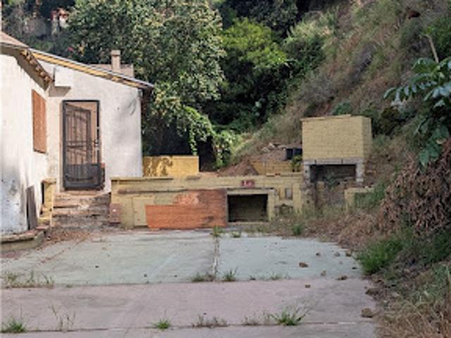 House with pool