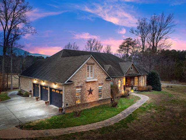 House with pool
