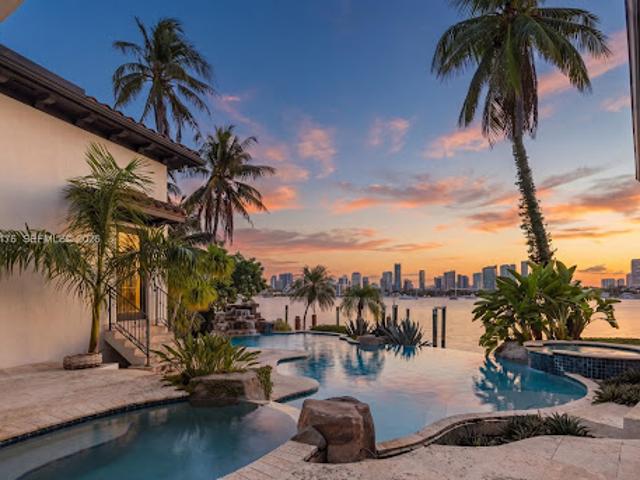 House with pool