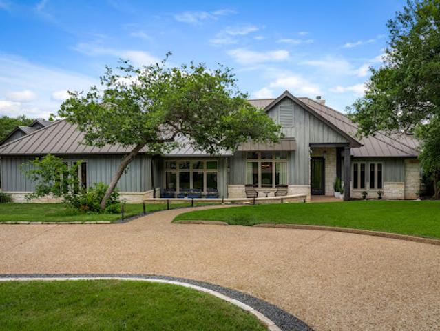 House with pool