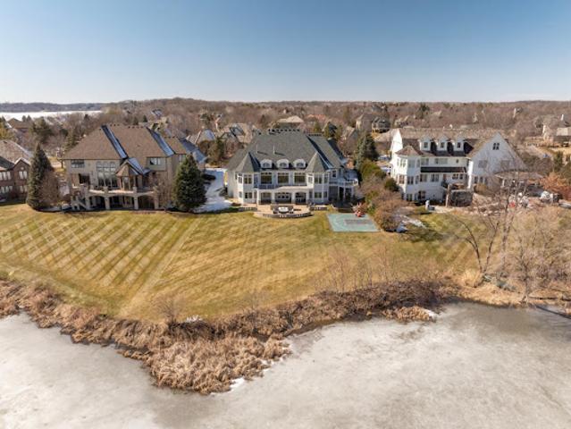 House with pool