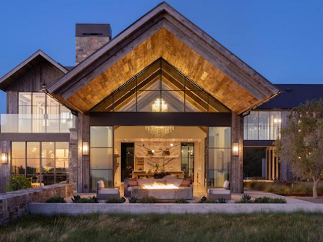 House with pool