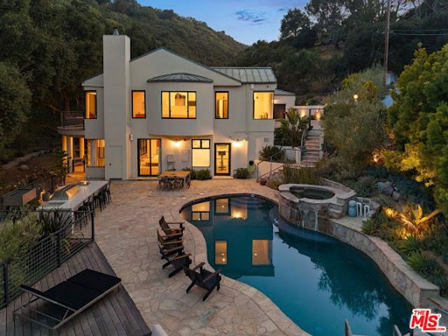 House with pool