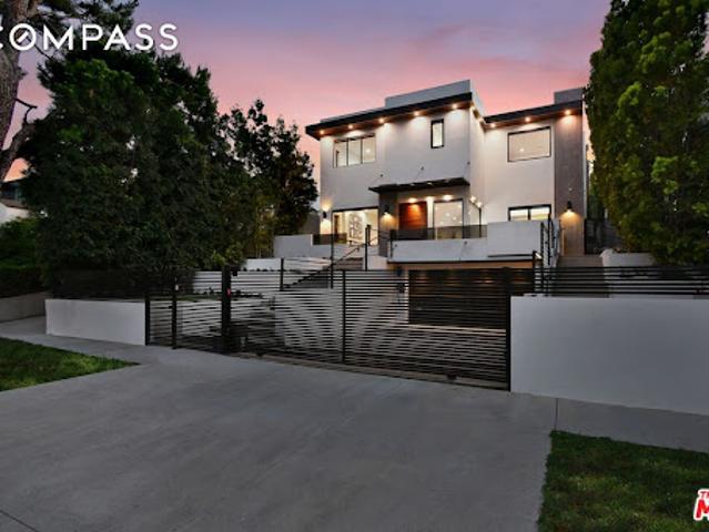 House with pool