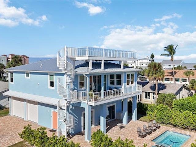 House with pool