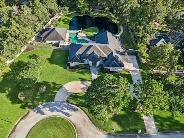 House with pool