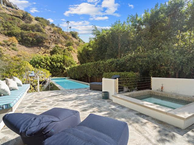 House with pool