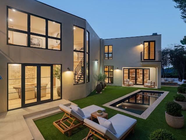 House with pool