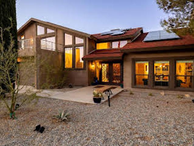 House with Pool