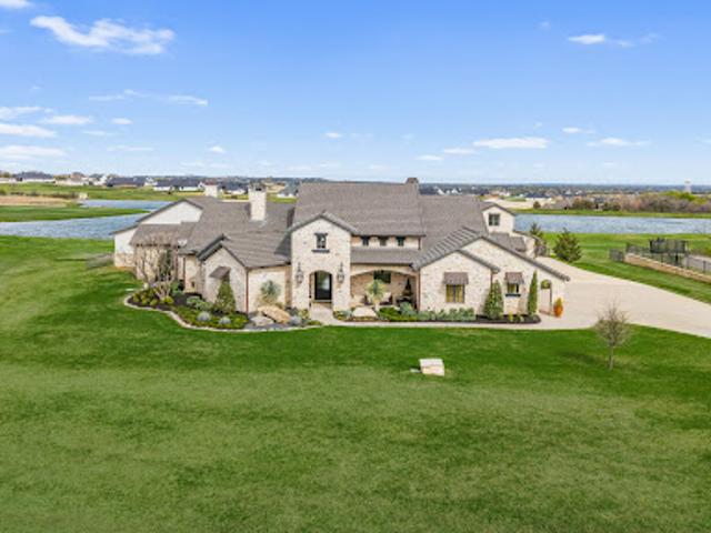 House with pool