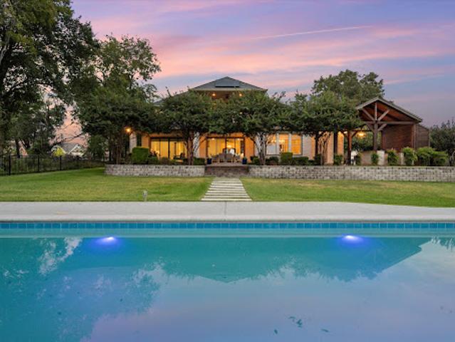 House with pool