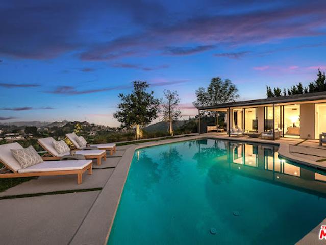 House with pool