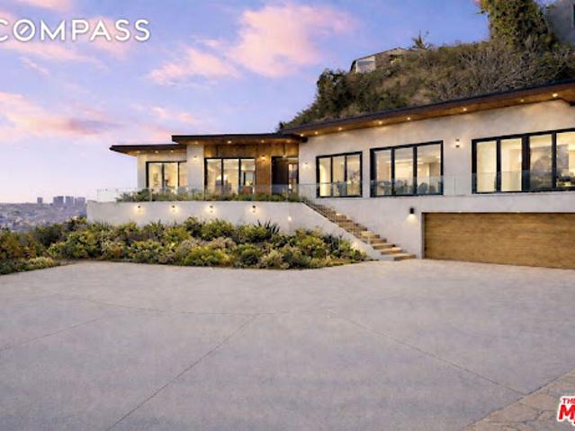 House with pool