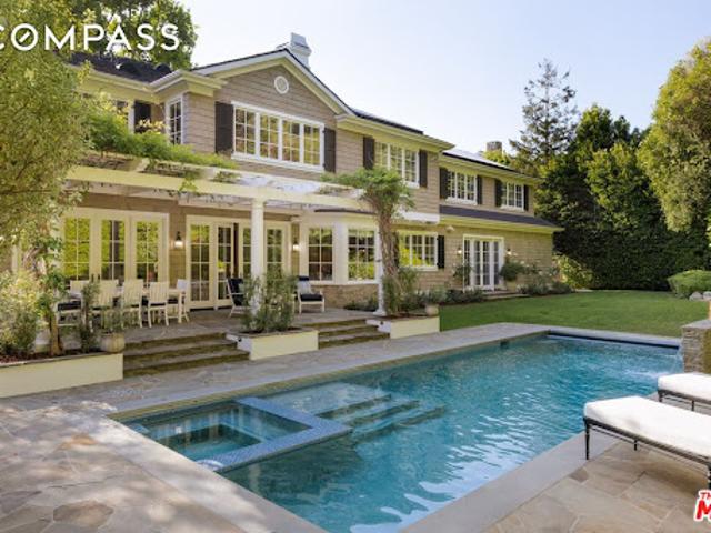House with pool