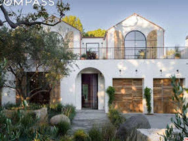 House with Pool