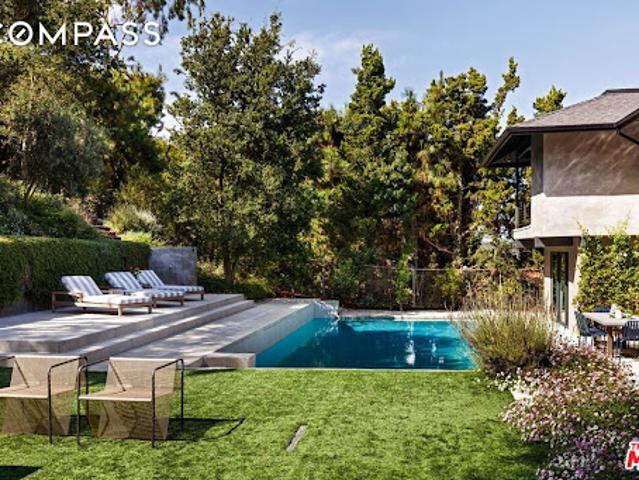 House with pool