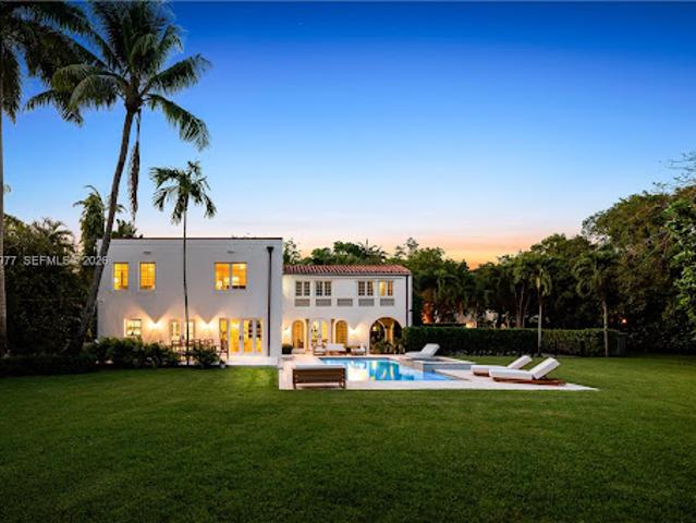 House with pool