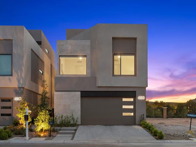House with pool