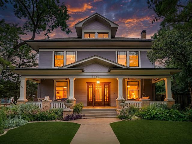 House with pool