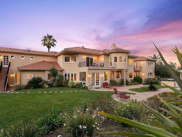 House with pool
