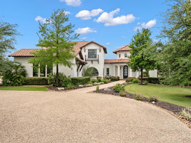 House with pool