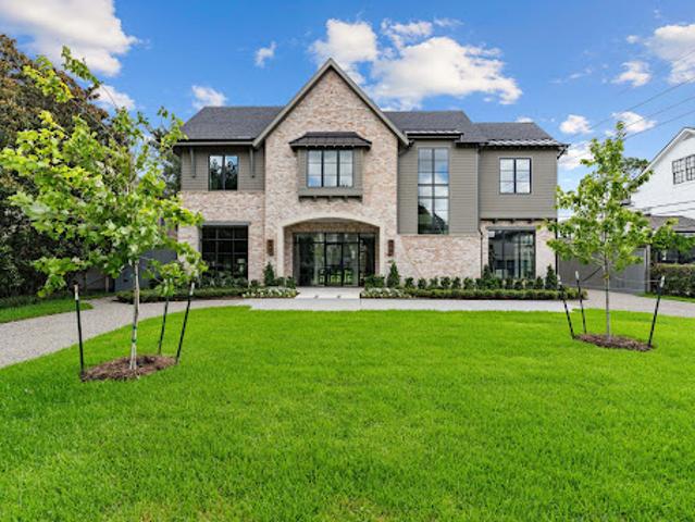 House with pool