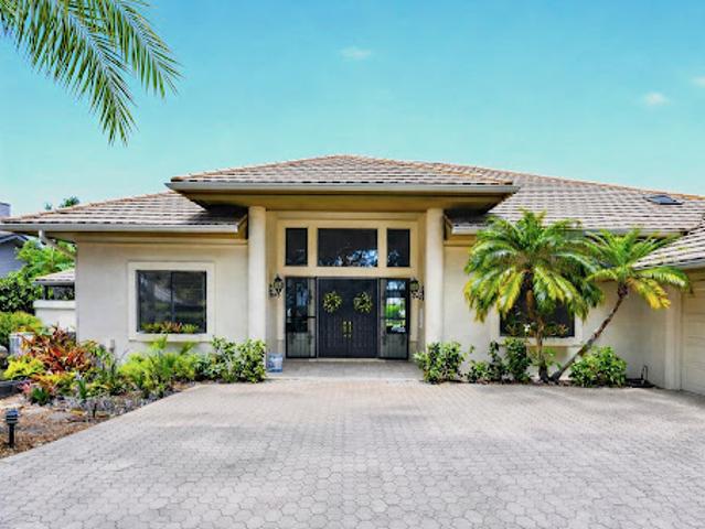 House with pool