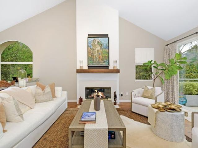 House with pool