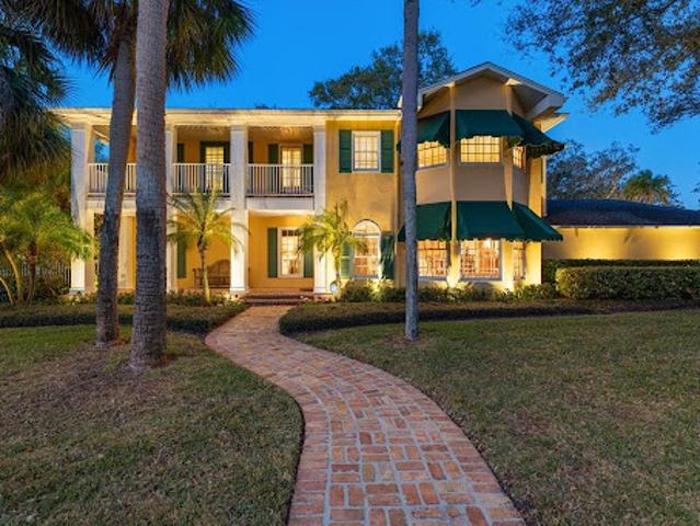 House with pool