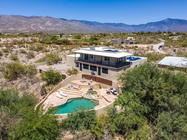 House with pool