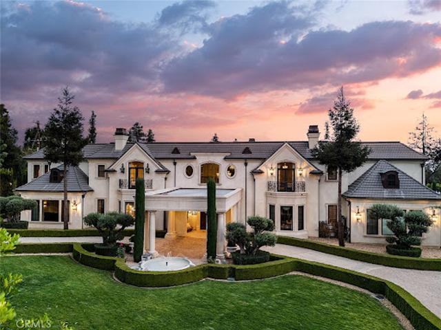 House with pool
