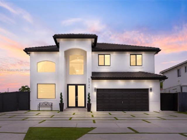 House with pool