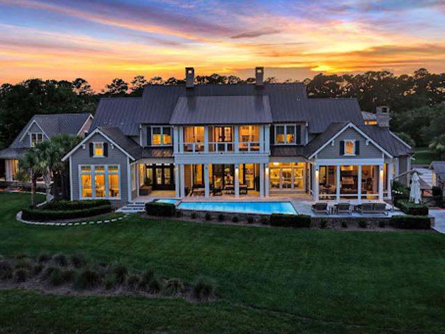 House with pool