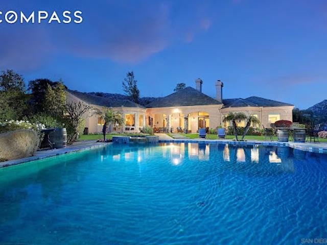 House with pool