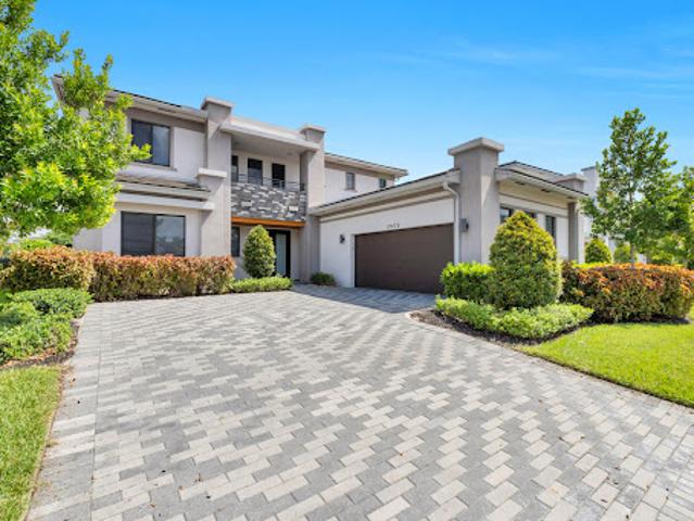 House with pool