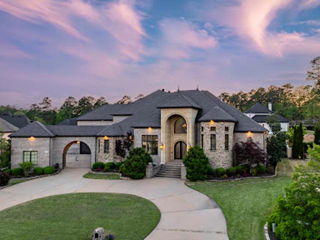 House with pool