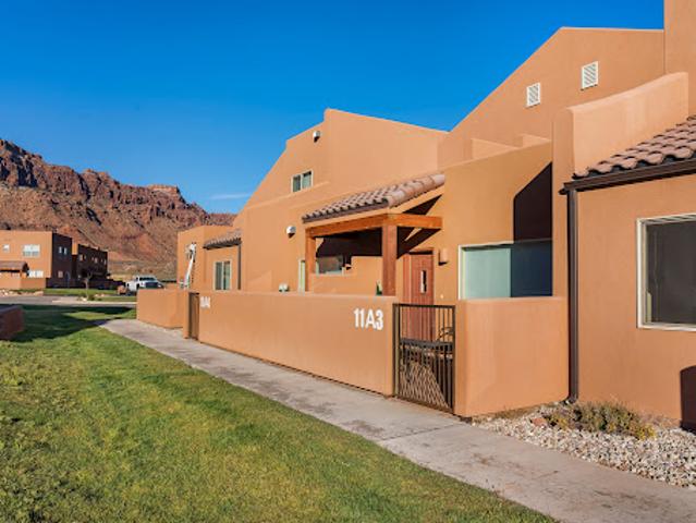 House with pool