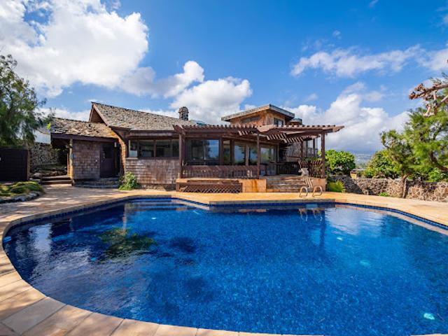 House with pool