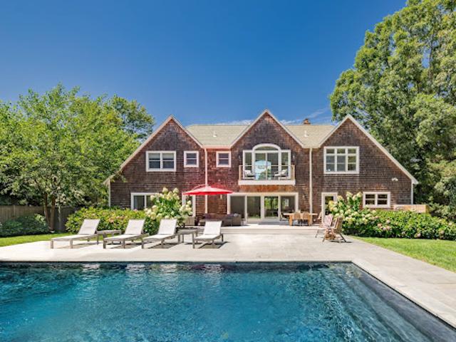 House with pool