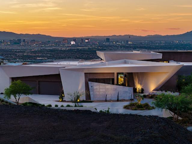 House with pool