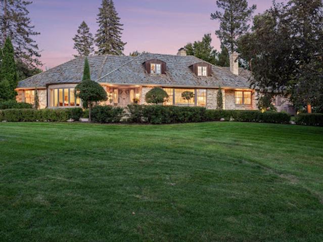 House with pool