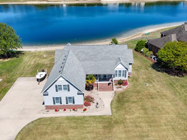 House with pool