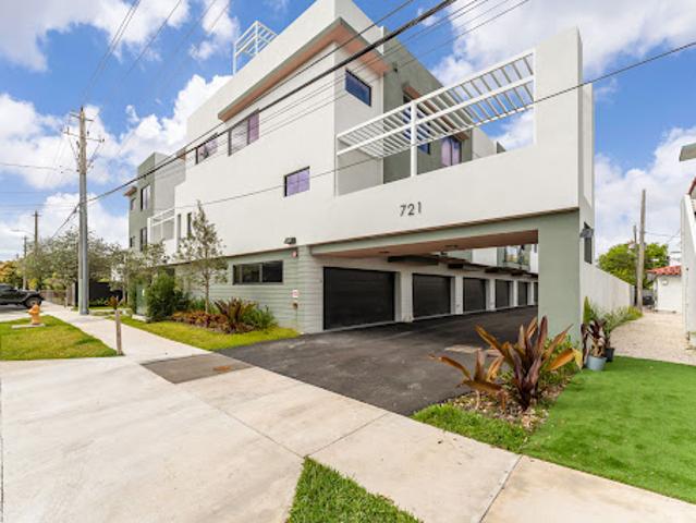 House with pool