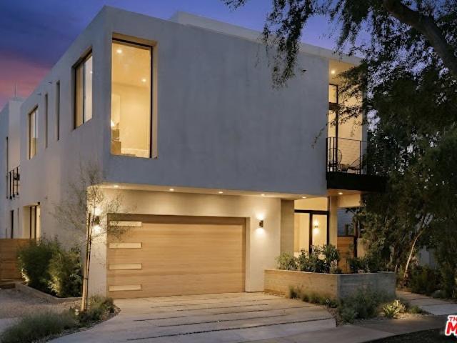 House with pool