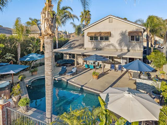 House with pool