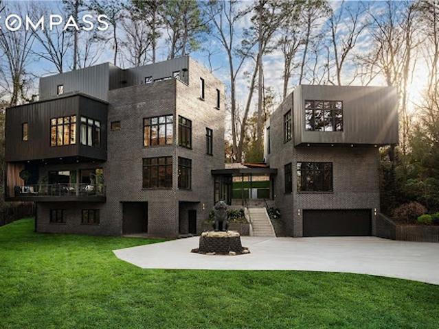 House with pool