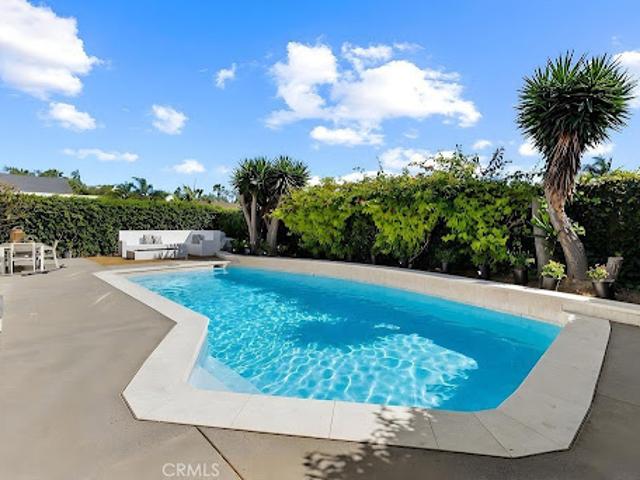 House with pool