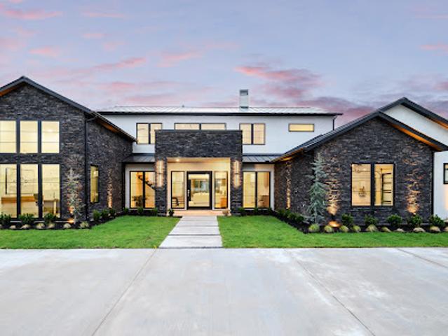 House with pool