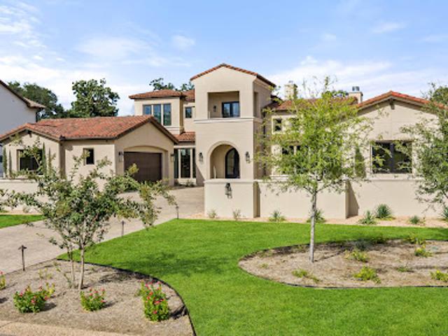 House with pool