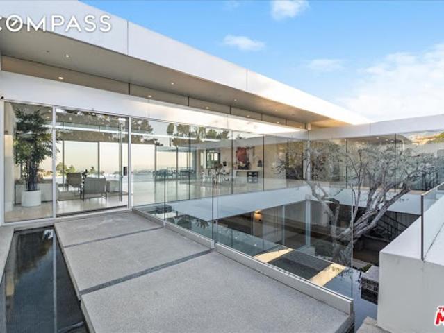House with pool